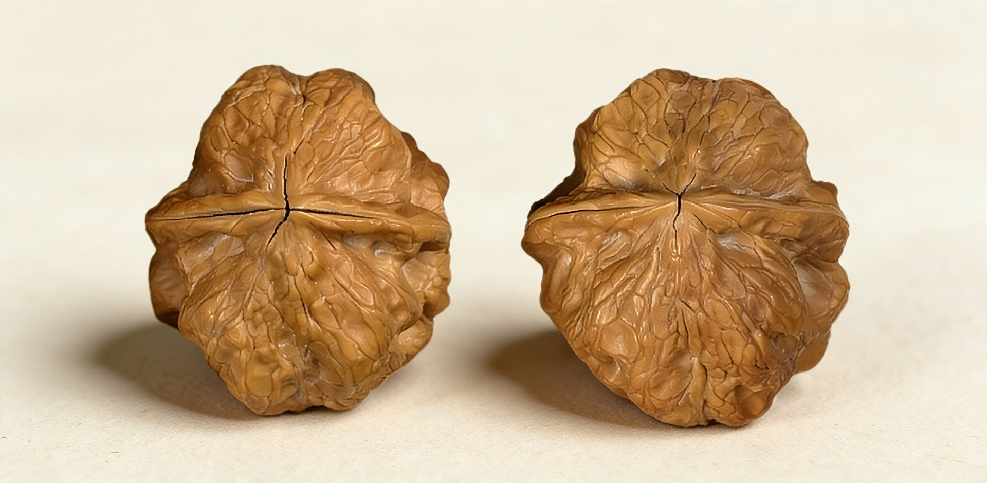 Wenwan Walnut Polishing Guide: How to Get the Perfect Red Patina ...