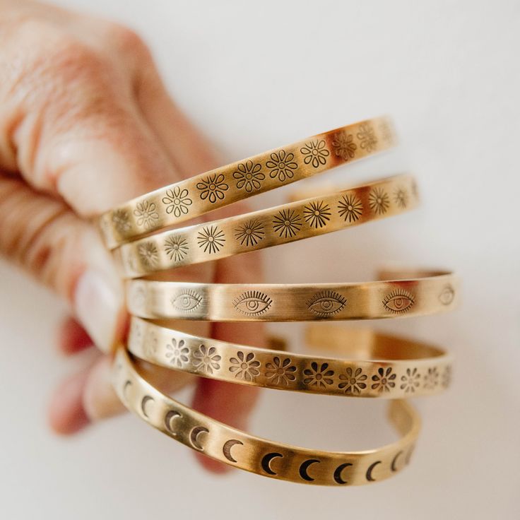 Guide to Copper Bracelets: Meaning, Benefits, and Style – Buddha3bodhi
